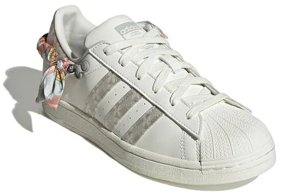 Adidas Originals Superstar Sneakers - White/grey