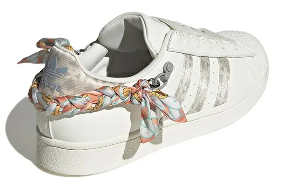 Adidas Originals Superstar Sneakers - White/grey