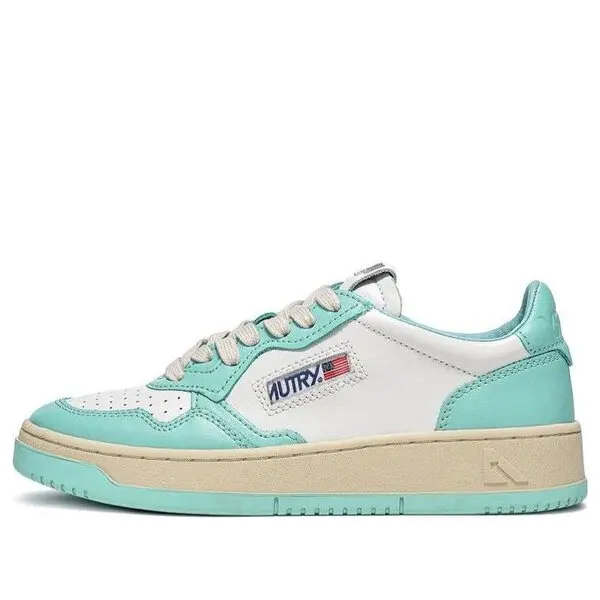 AUTRY Medalist Low Top Sneakers - White/teal