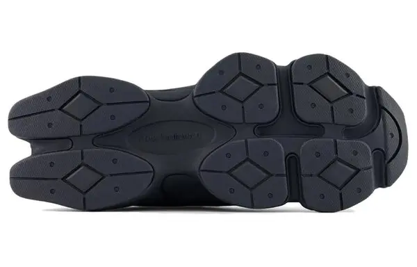 NEW BALANCE 8040 Sneakers - Black/navy