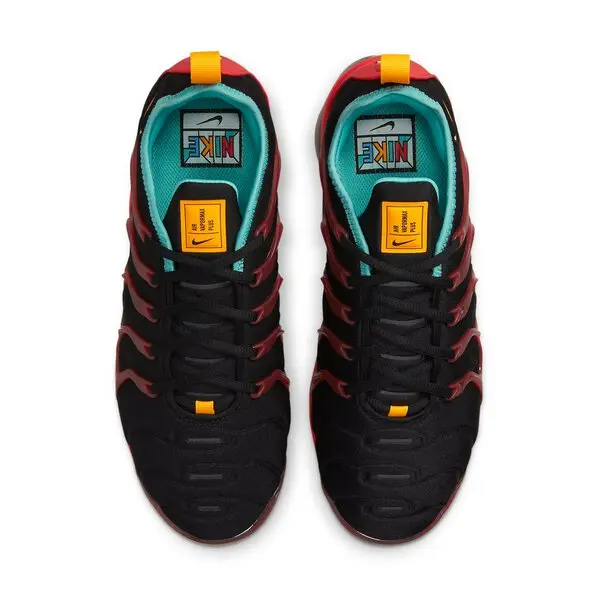 Nike Vapormax Plus Low Top Sneakers - Black/red