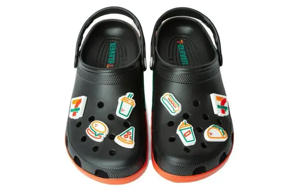 CROCS Classic Clog X 7-eleven