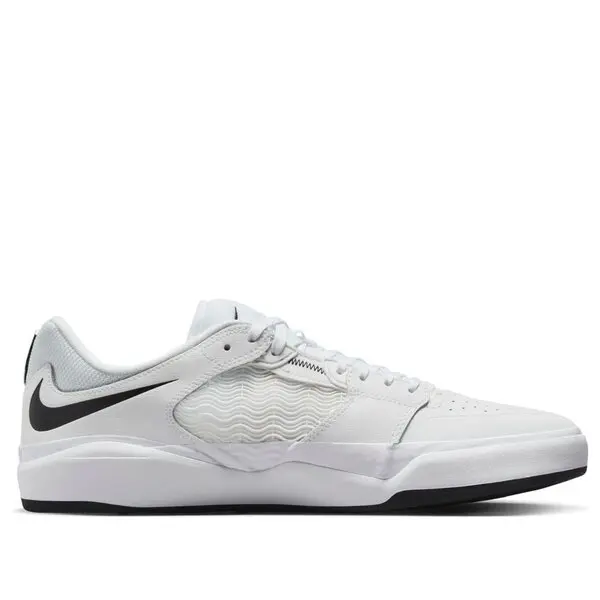 Nike Ishod Low Top Sneakers - White/black