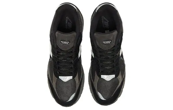 NEW BALANCE 2002r Sneakers - Black/grey/white