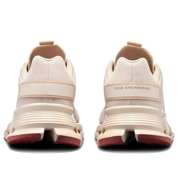 On Cloudnova Form Sneakers - Sand/moon