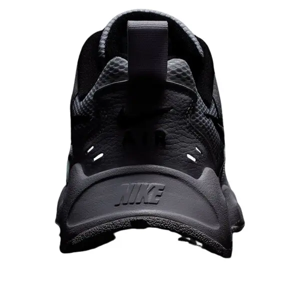 Nike Heights - White Black