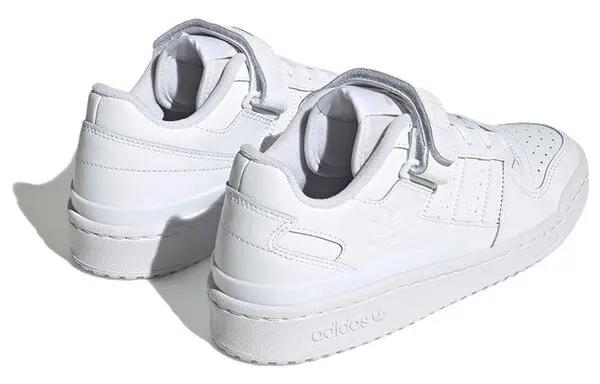 Adidas Forum Low Sneakers