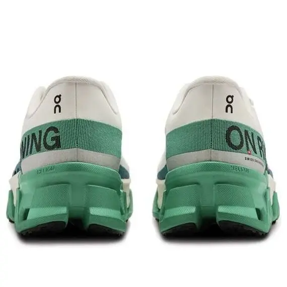 On Cloudmonster Hyper Sneakers - White/mint