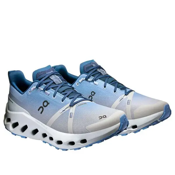On Cloudsurfer Trail Waterproof