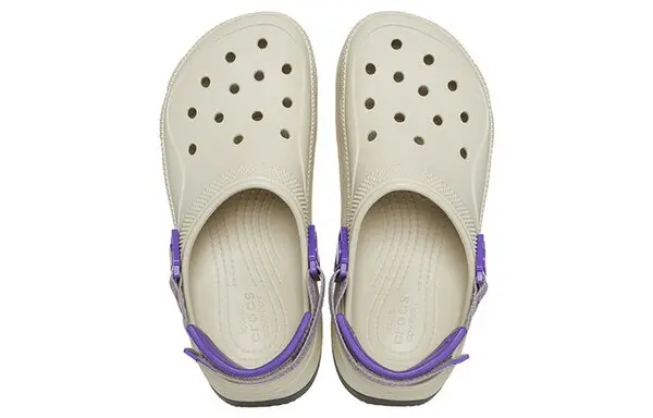 CROCS Classic Hiker Xscape Croslite Clogs