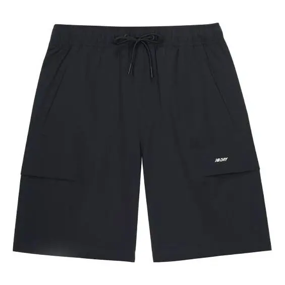 NEW BALANCE Classic Cargo Shorts - Black