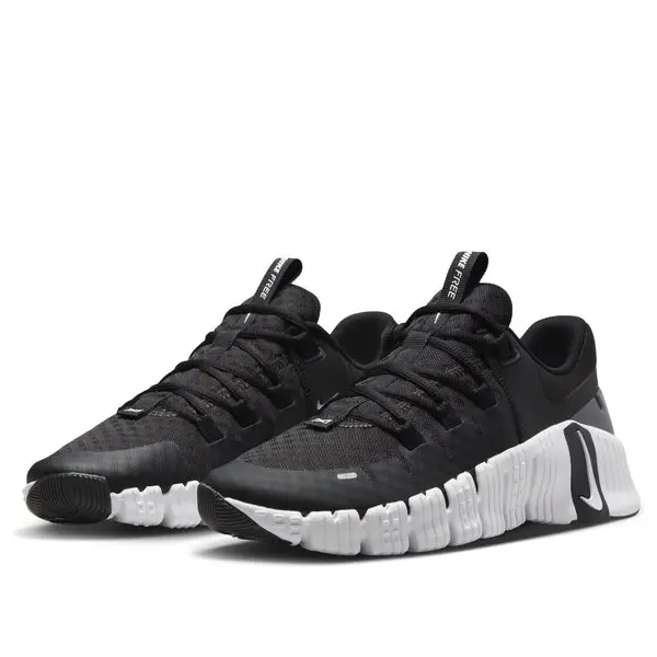 Nike Free Metcon "sail Sanddrift" Sneakers - Black/anthracite/white