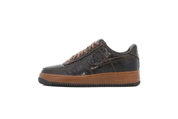 Nike Force 1 Low Top Lace Up Sneakers