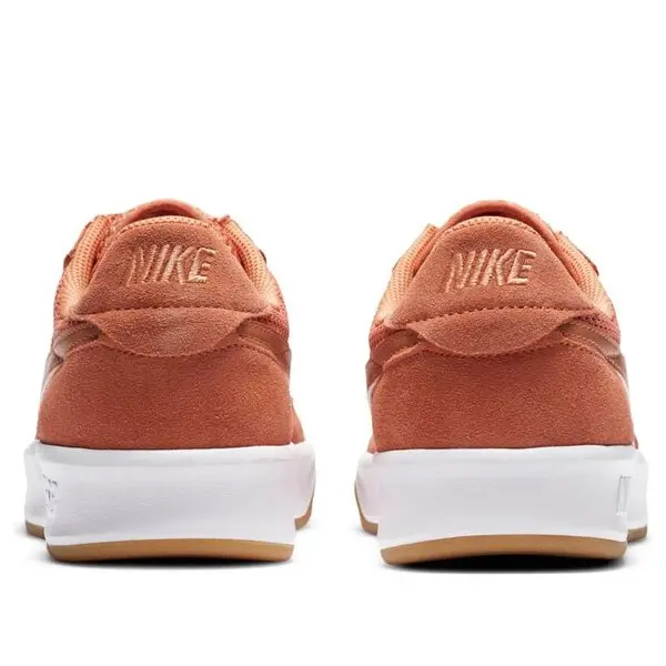 Nike Adversary Sb Sneakers - Orange
