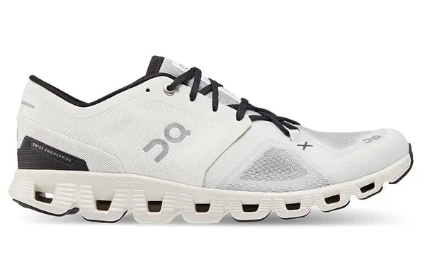On Cloud X 3 Sneakers