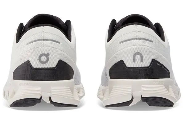 On Cloud X 3 Sneakers