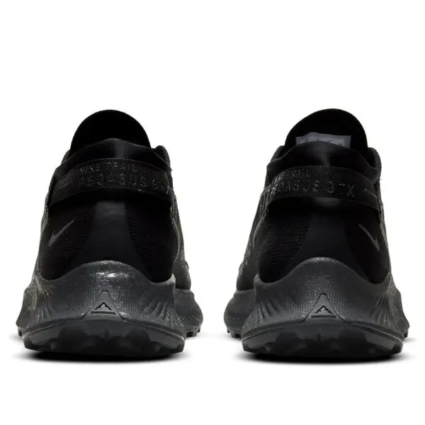 Nike Pegasus Trail 2 Gtx Athletic Sneakers - Black