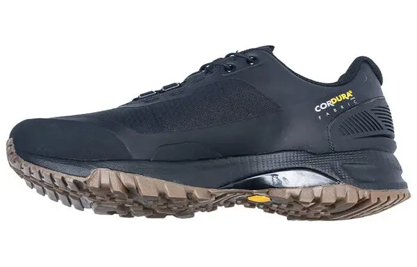 Mizuno Gm Crosswild Athletic Sneakers