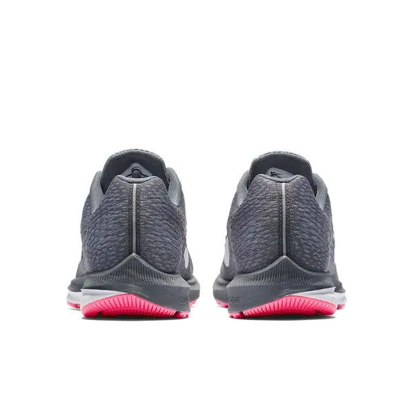 Nike Zoom Winflo 5 Athletic Sneakers