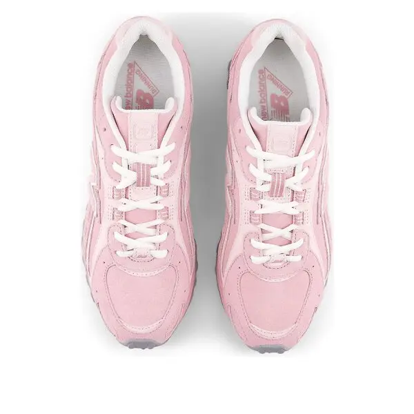 NEW BALANCE 204l Lace-up Sneakers - Pink