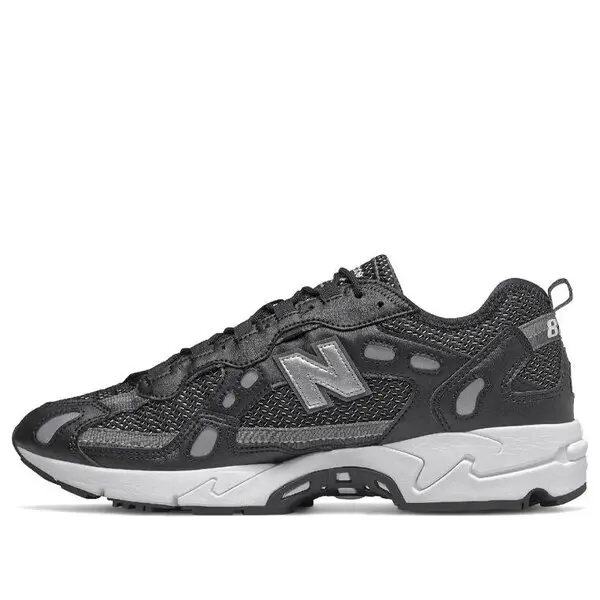 NEW BALANCE 827 Casual Low Top Sneakers - Black