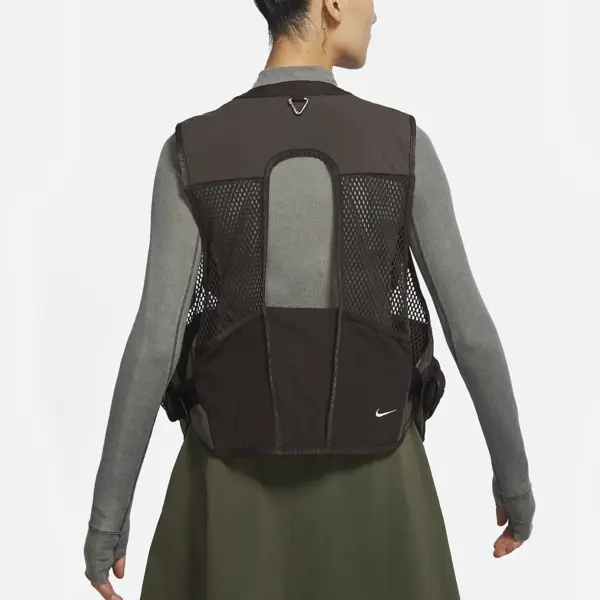 Nike Buttles Vest