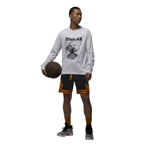 JORDAN Graphic Long Sleeve T-shirt Asia Sizing 'white
