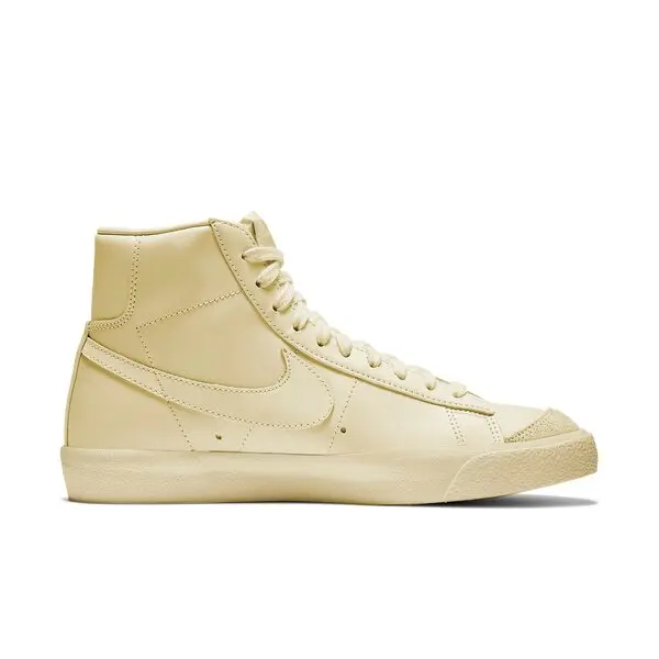 Nike Blazer Mid '77 Vintage High Top Sneakers - Creamyellow