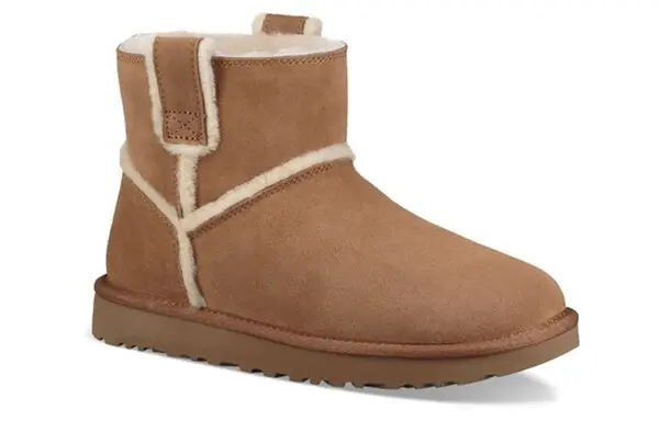 UGG Classic Mini Snow Boots - Chestnut Brown