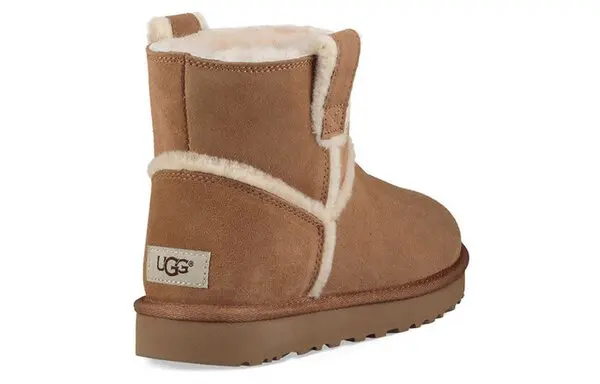 UGG Classic Mini Snow Boots - Chestnut Brown