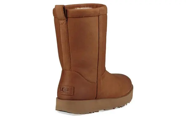 UGG Classic Short Leather Boots - Chestnut