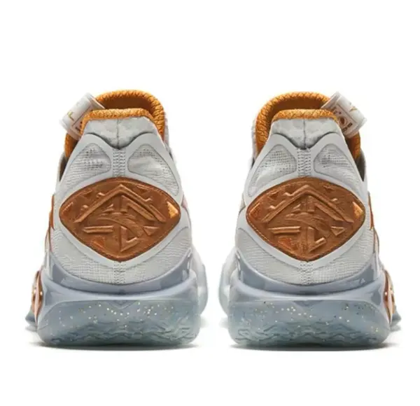ANTA Shock Wave 5 'immortality' Sneakers - White/orange