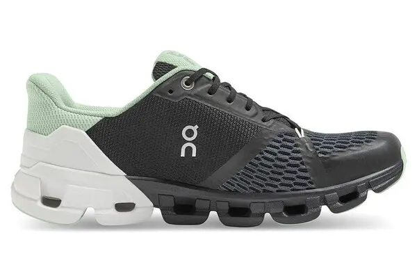 On Cloudflyer - Black/white/green