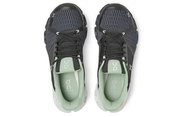 On Cloudflyer - Black/white/green