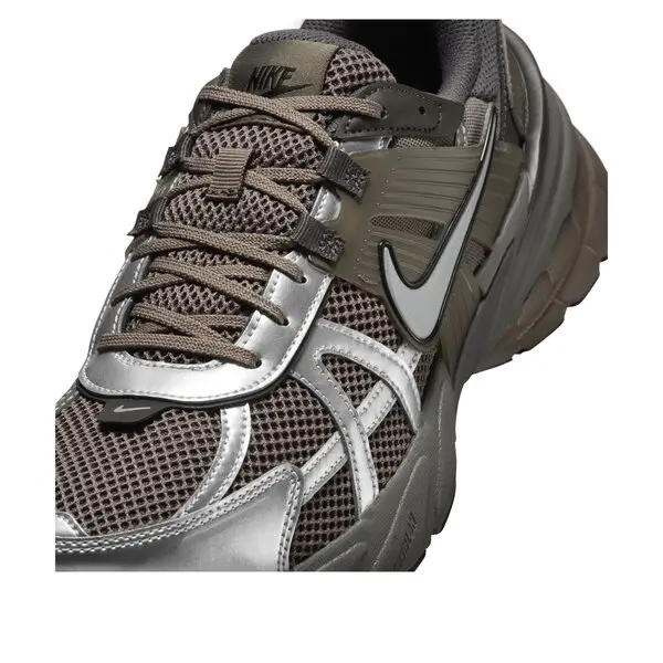 Nike V2k Run Sneakers