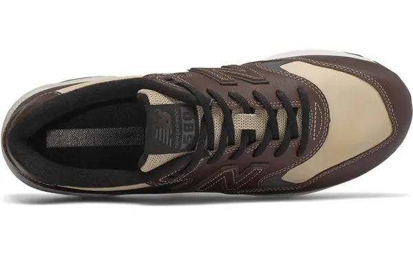 NEW BALANCE 580 Low Top Sneakers