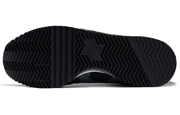 Onitsuka Tiger Dualio Sneakers
