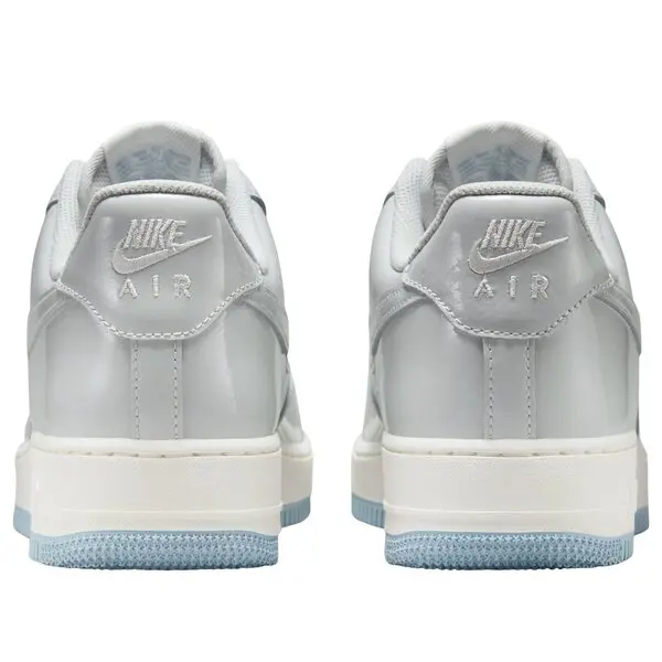 Nike Force 1 '07 Sneakers