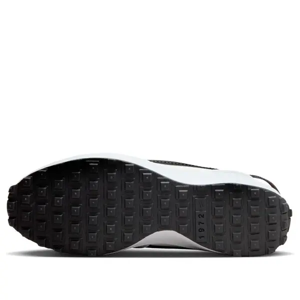 Nike Waffle Debut Sneakers - White/black