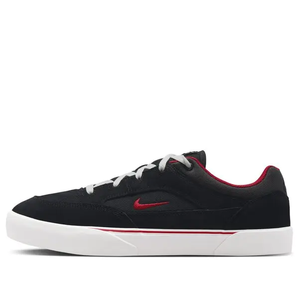 Nike Malor Sneakers