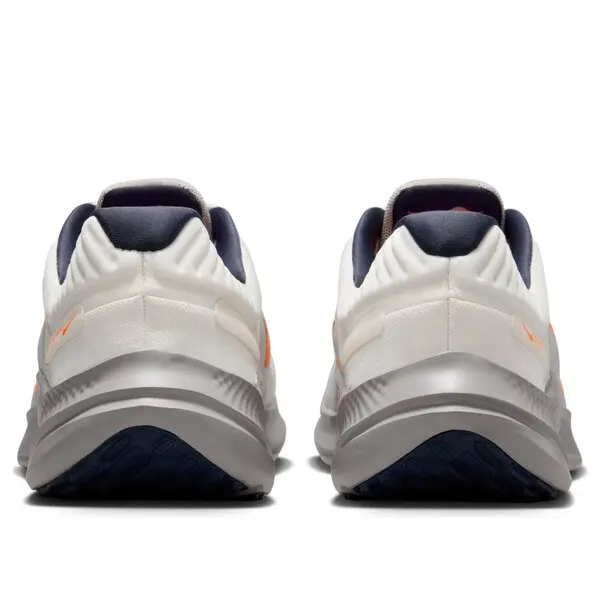 Nike Quest 5 Athletic Sneakers - Light Grey
