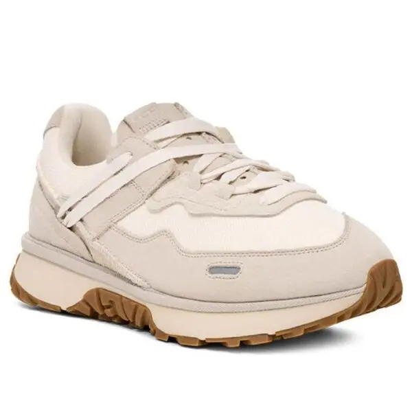 UGG Retrofi Low Top Sneakers