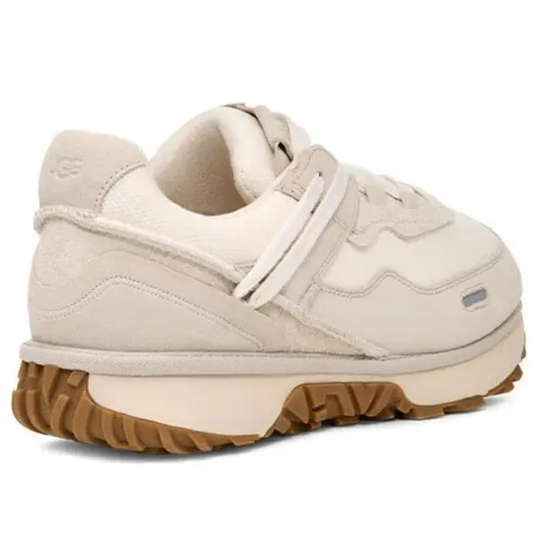 UGG Retrofi Low Top Sneakers