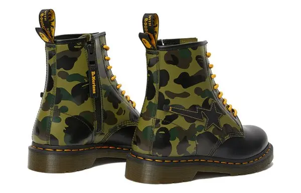 Dr. Martens A Bathing Ape X 1460 Zip Camo Boots - Green