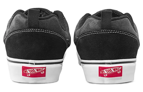 VANS Knu Skool Low Top Sneakers
