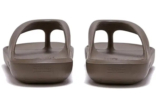 NEW BALANCE Taw & Toe X 5601 Series Flip Flops - Brown