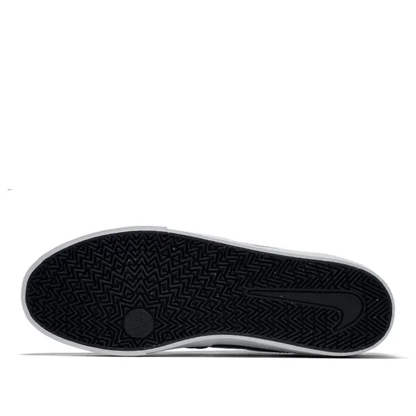 Nike Charge Canvas Sb Sneakers - Black