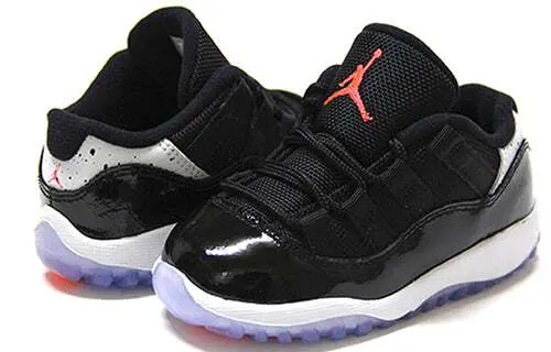 JORDAN 11 Retro Low 'infrared 23