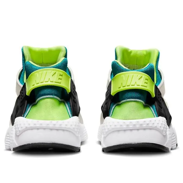Nike Huarache Run Low Top Sneakers