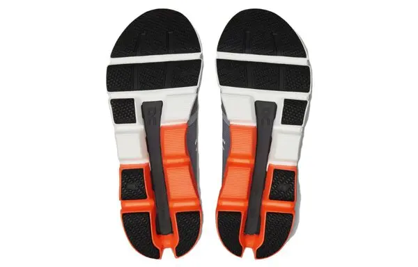 On Cloudflyer 4 Sneakers - Fossil/flame
